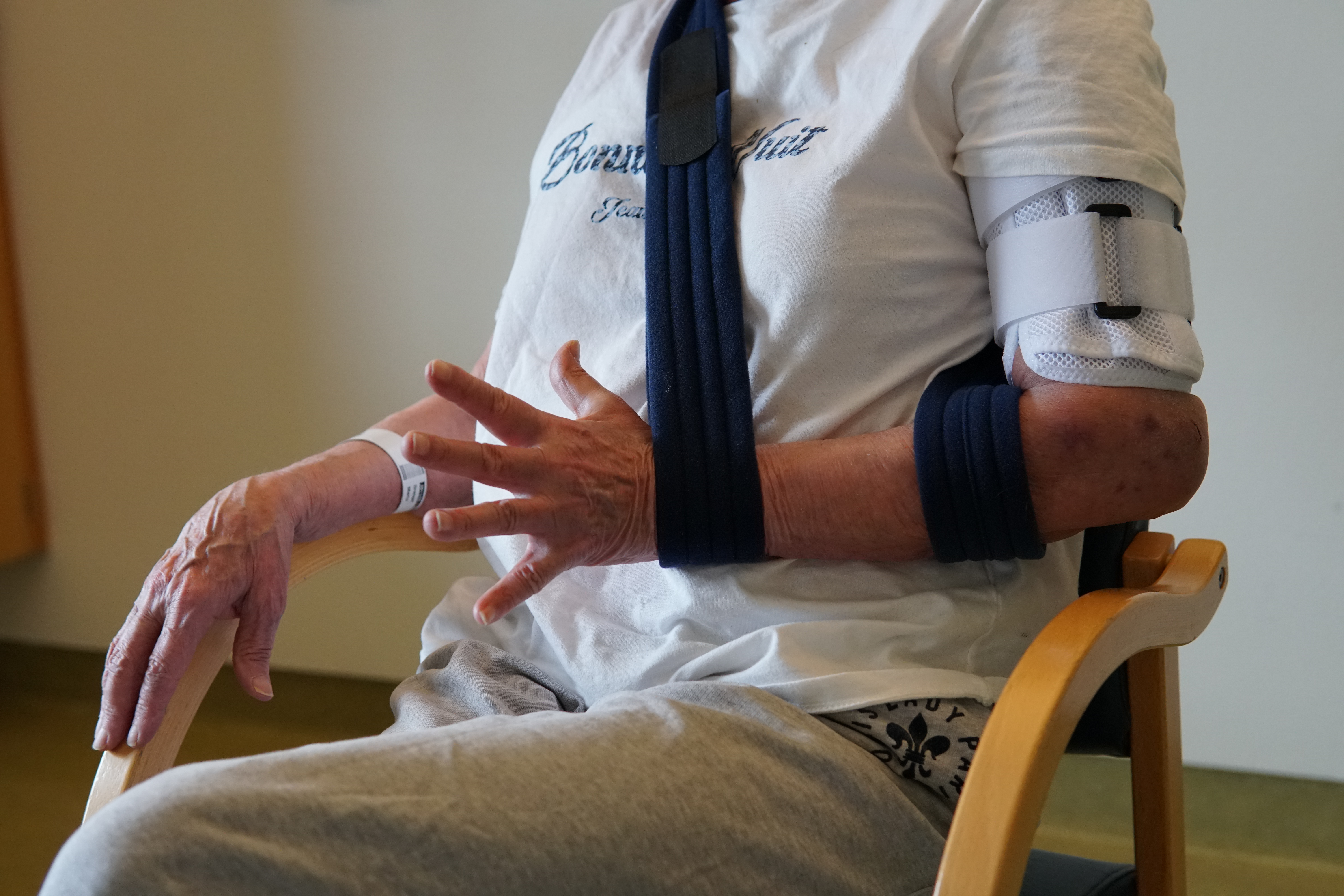 Brudd i overarm, behandling med ortose - Helse Bergen HF